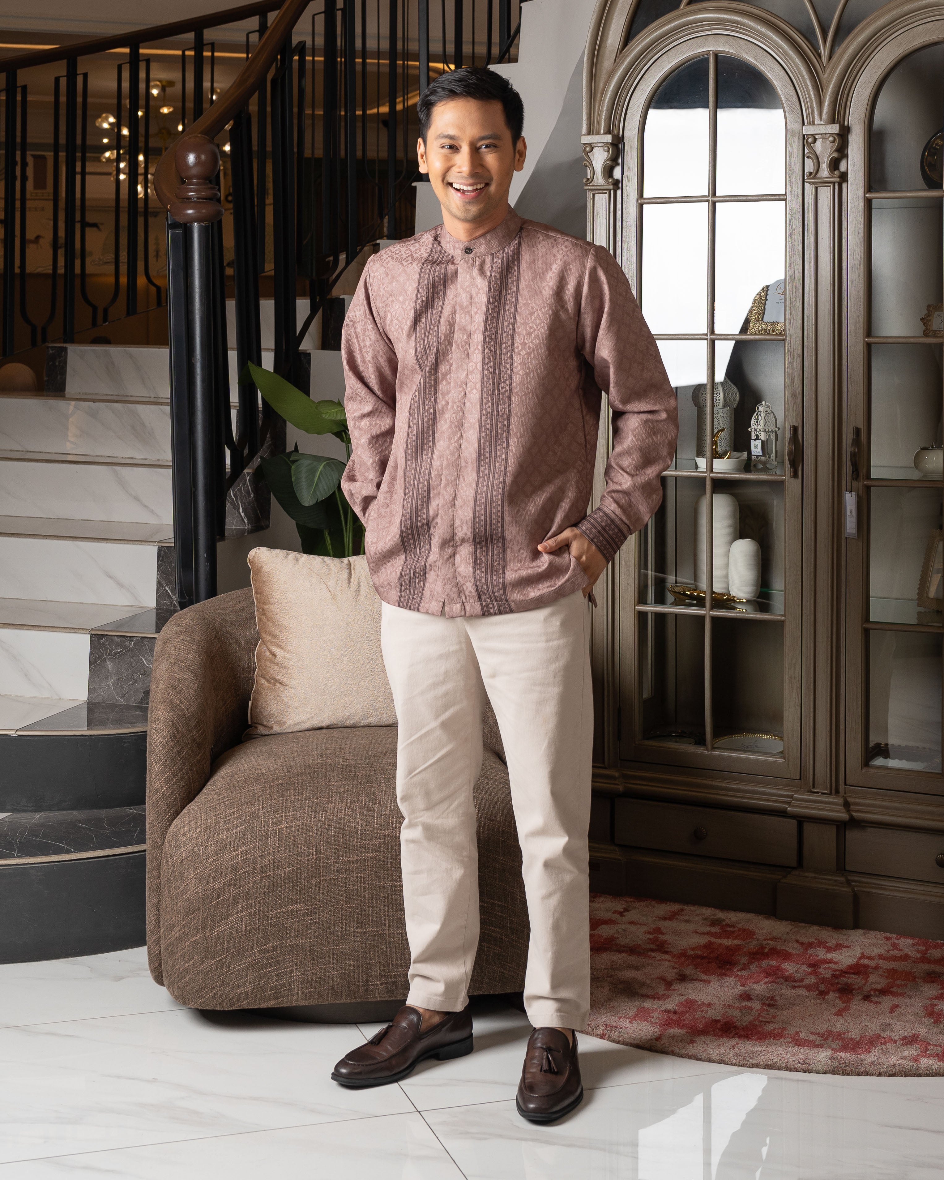 Marvin Long Shirt Man